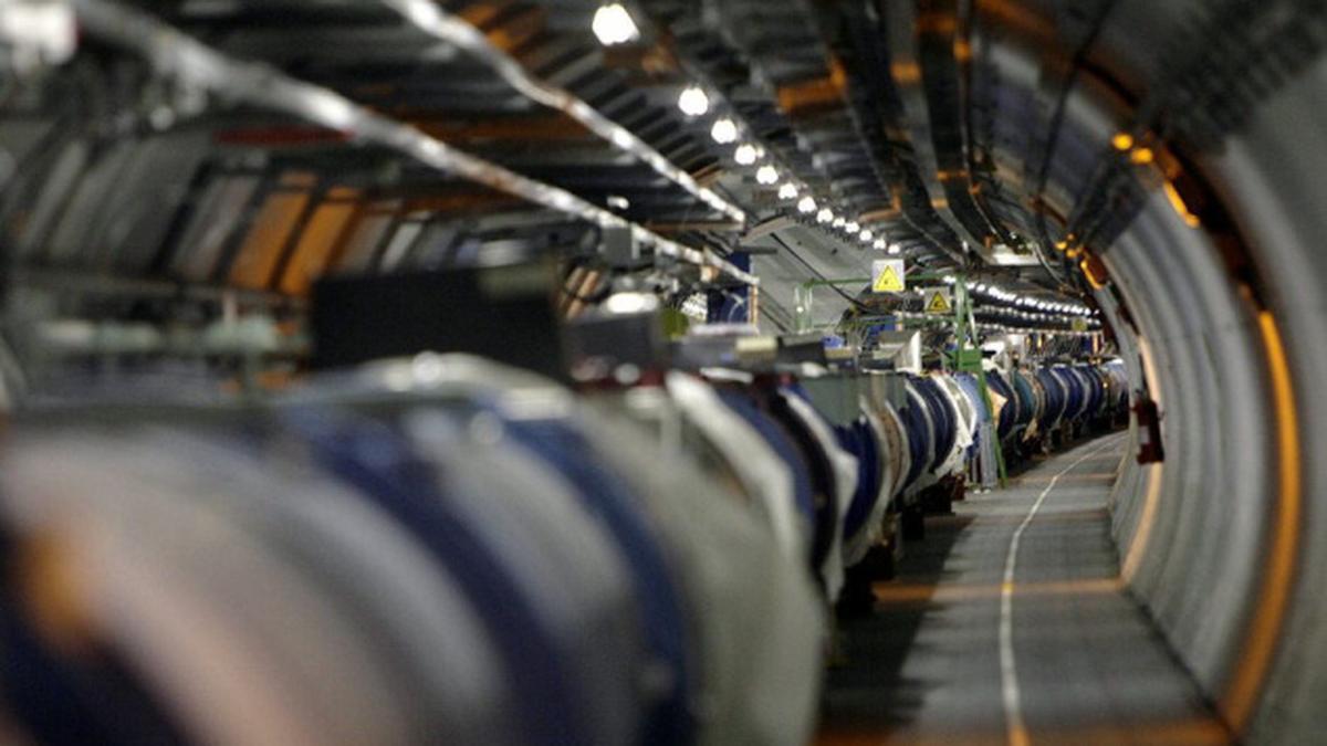 Large Hadron Collider resumes atom smashing after two-year pause - The ...
