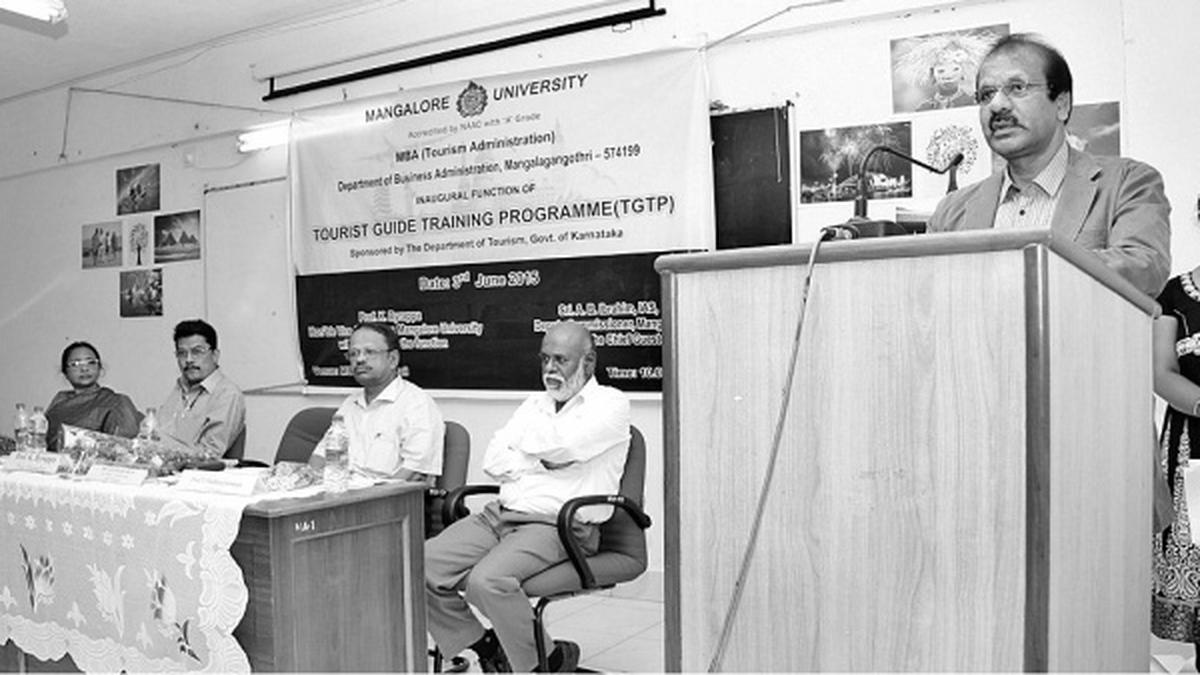 Varsity Launches Certificate Course For Tourist Guides The Hindu varsity-launches-certificate-course-for-tourist-guides-the-hindu