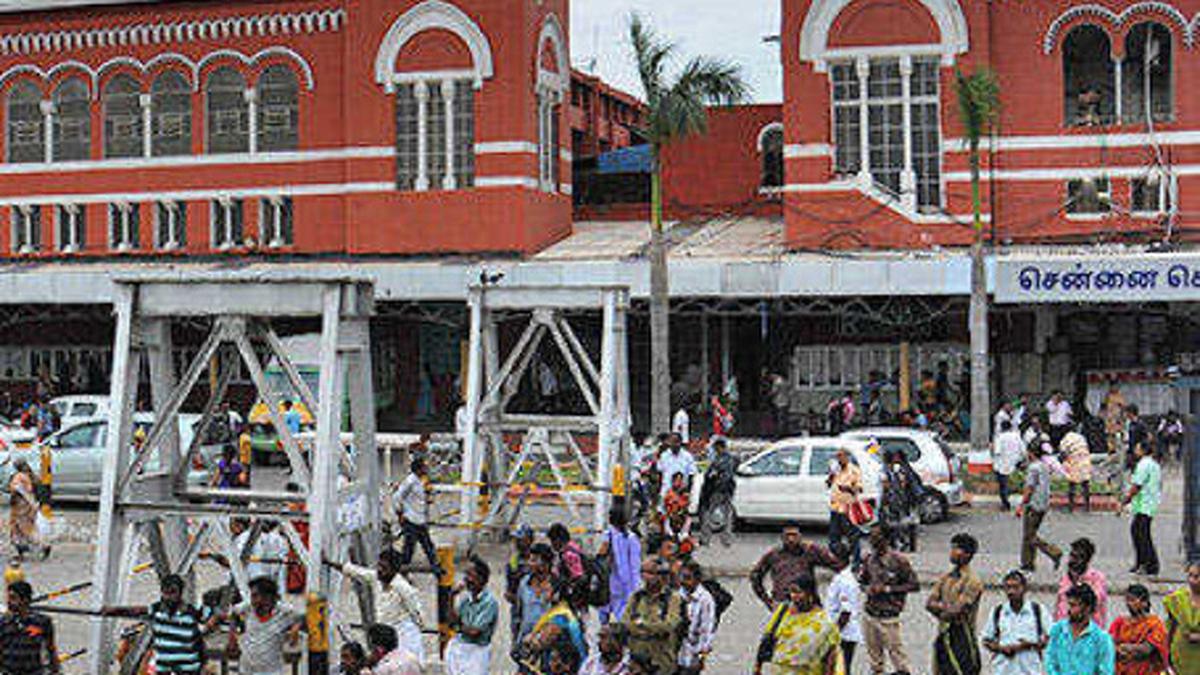 Underused foot overbridge at Central Station taken down - The Hindu