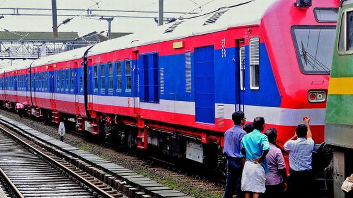 DEMU test run held in Ernakulam-Thrissur corridor - The Hindu