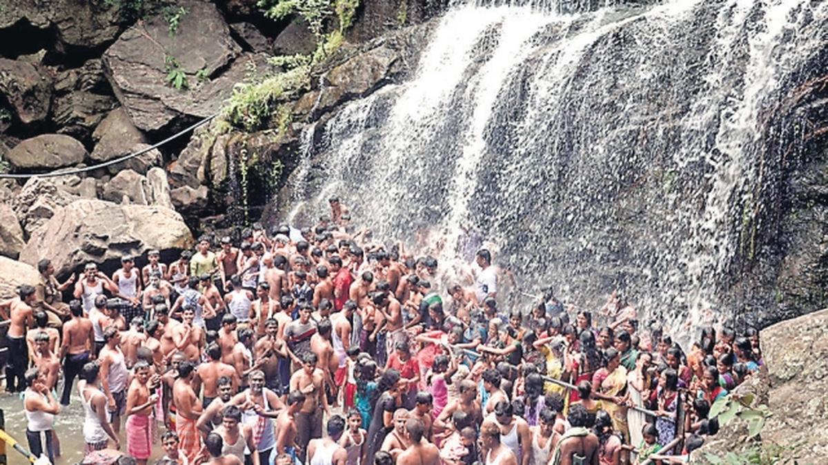 PIL against toll collection at Suruli falls - The Hindu