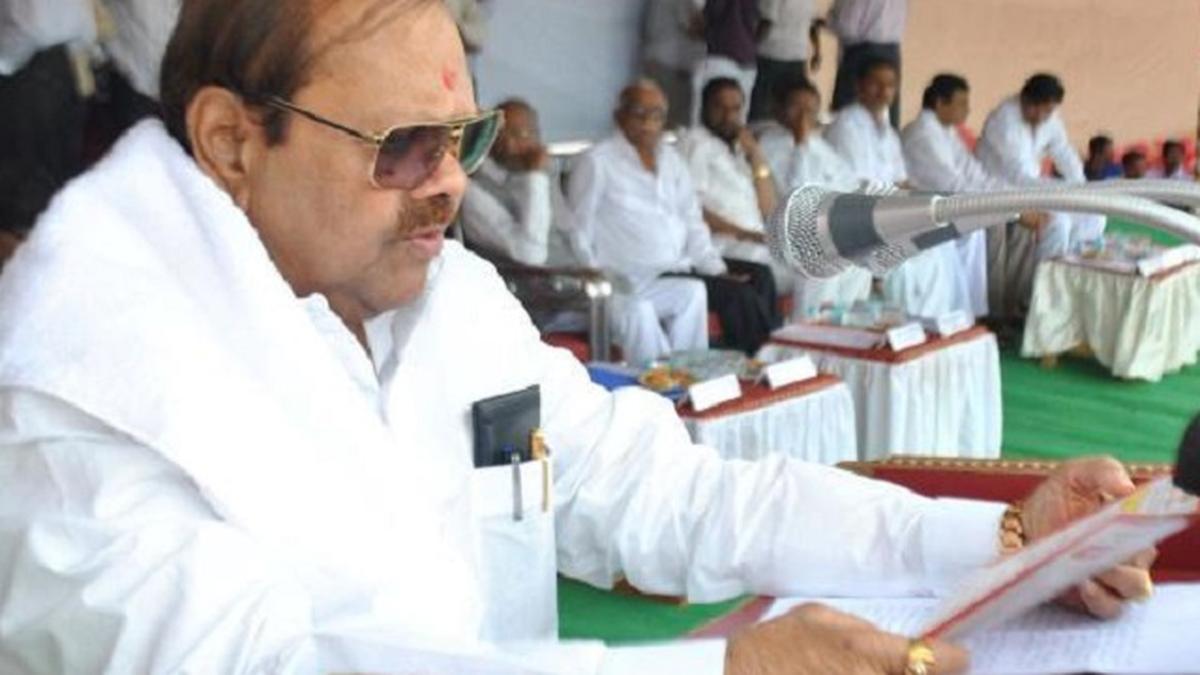 BJP seeks Baburao Chinchansur’s resignation - The Hindu