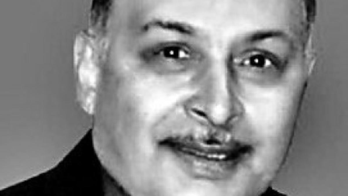 Vashishta Johri takes charge as Southern Railway GM - The Hindu