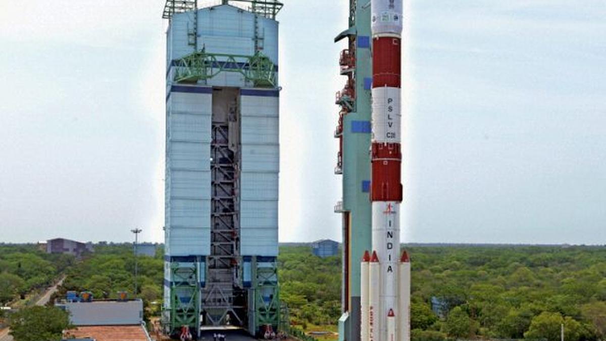 ISRO to make its heaviest commercial space lift tonight - The Hindu