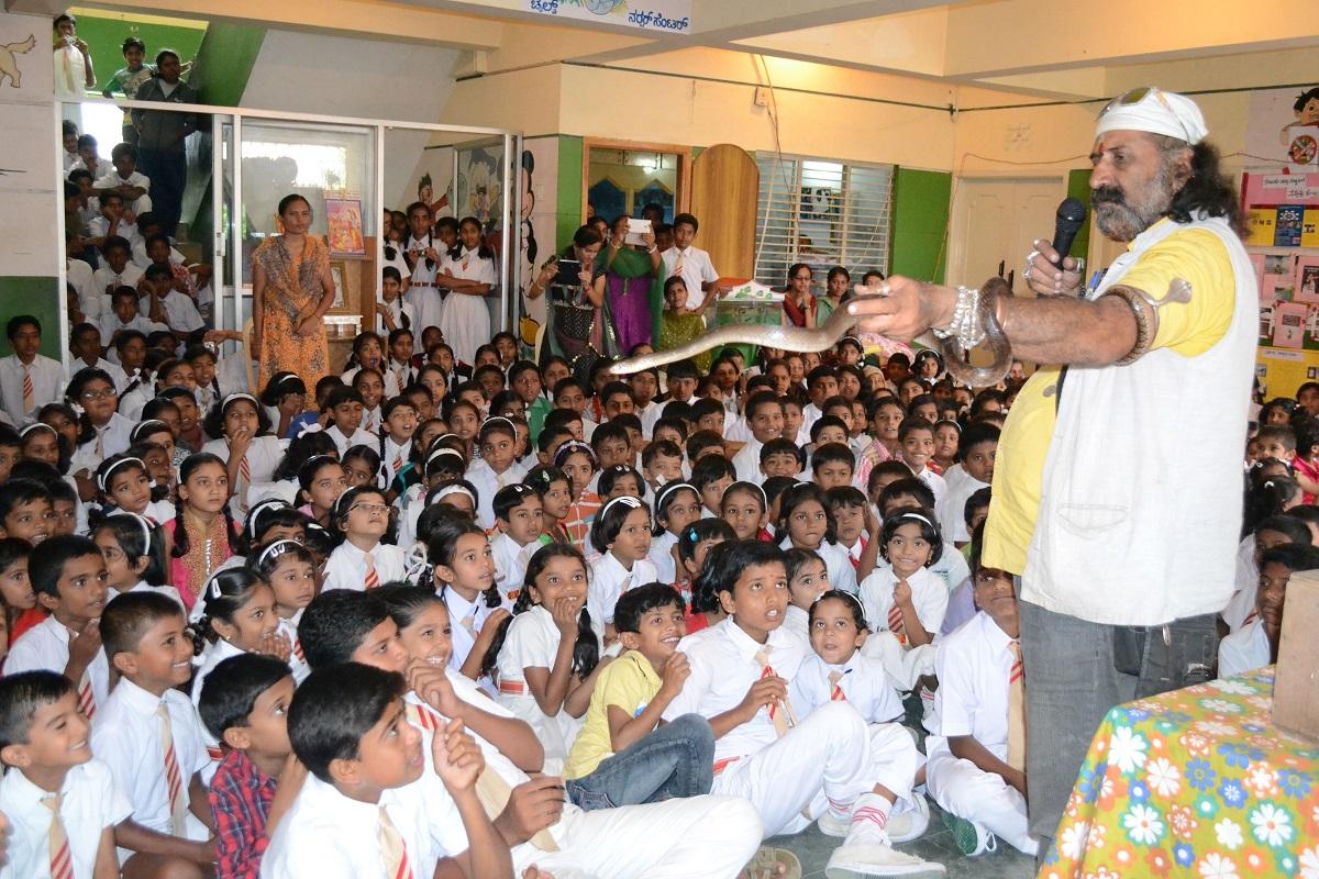 All snakes are not dangerous: Snake Shyam - The Hindu