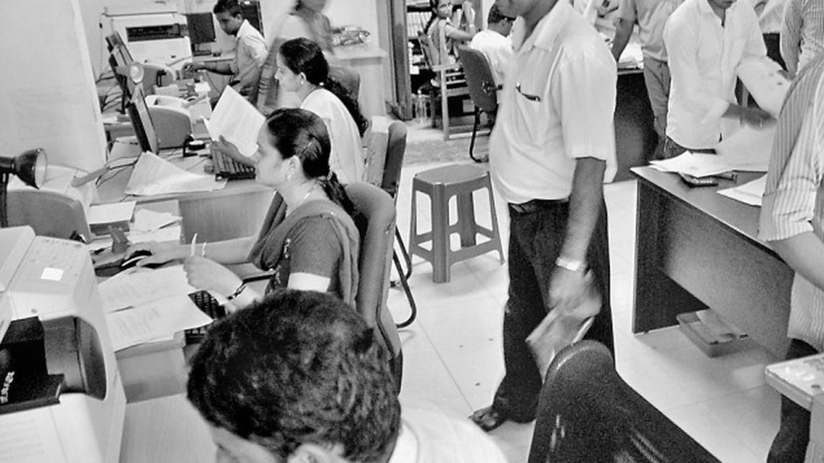 Snap strike hits work at Sub-Registrar’s office - The Hindu