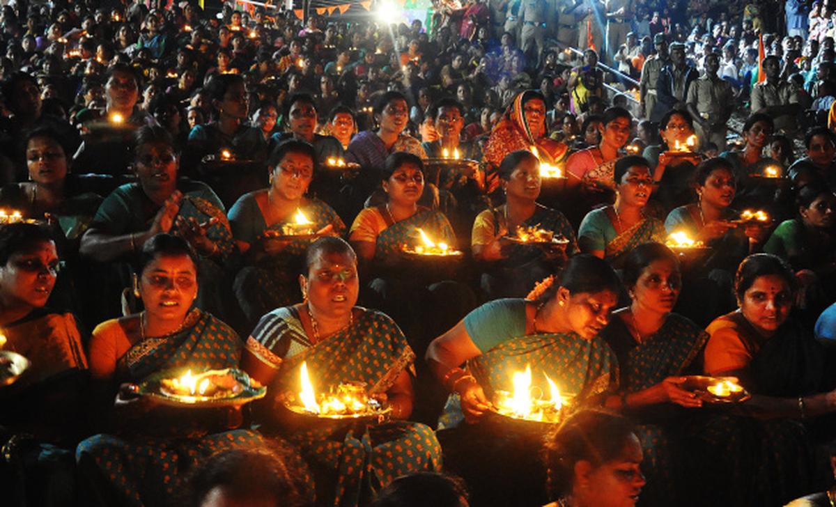 Pushkaram ends with Harati - The Hindu