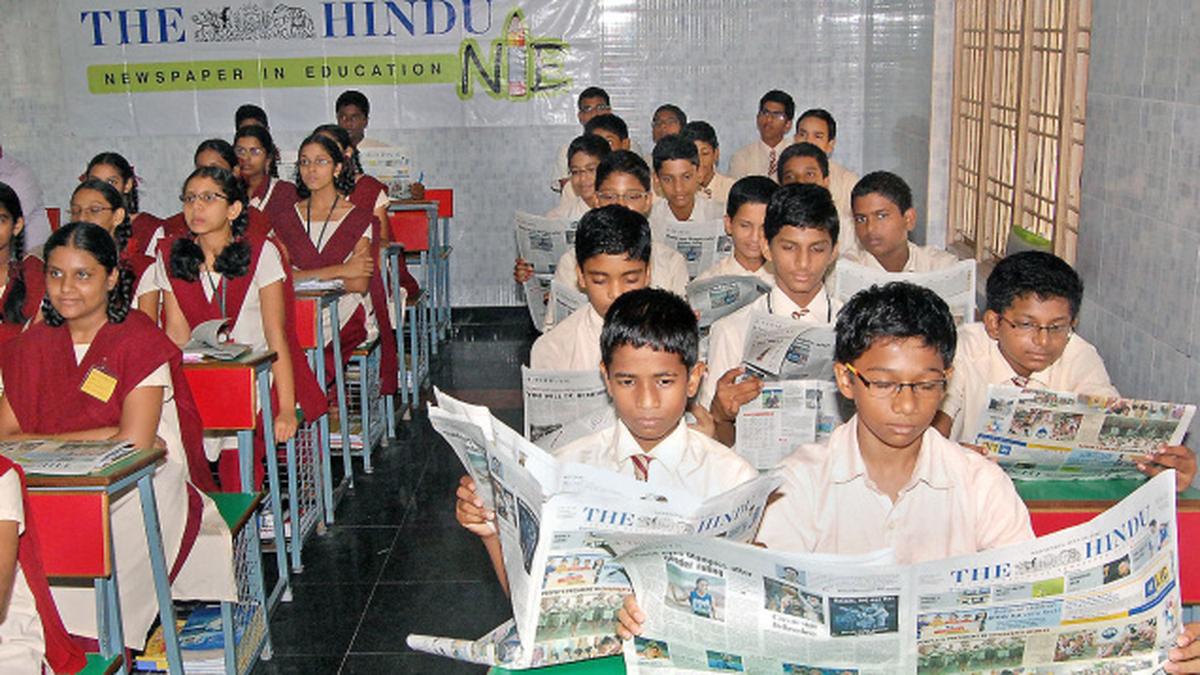 Inculcate habit of reading newspapers, students told - The Hindu