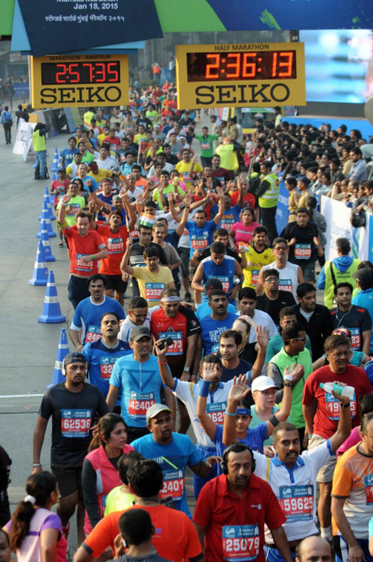 Standard Chartered Mumbai Marathon 2015 in pictures - The Hindu