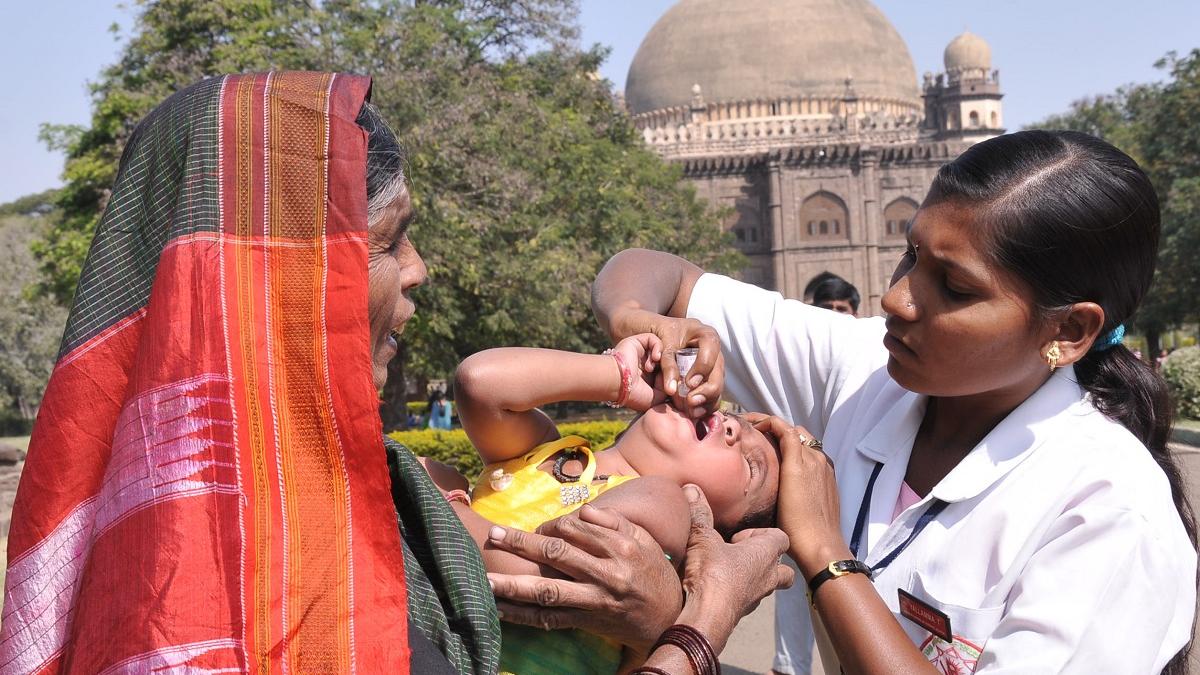 Pulse polio programme launched in Vijayapura - The Hindu