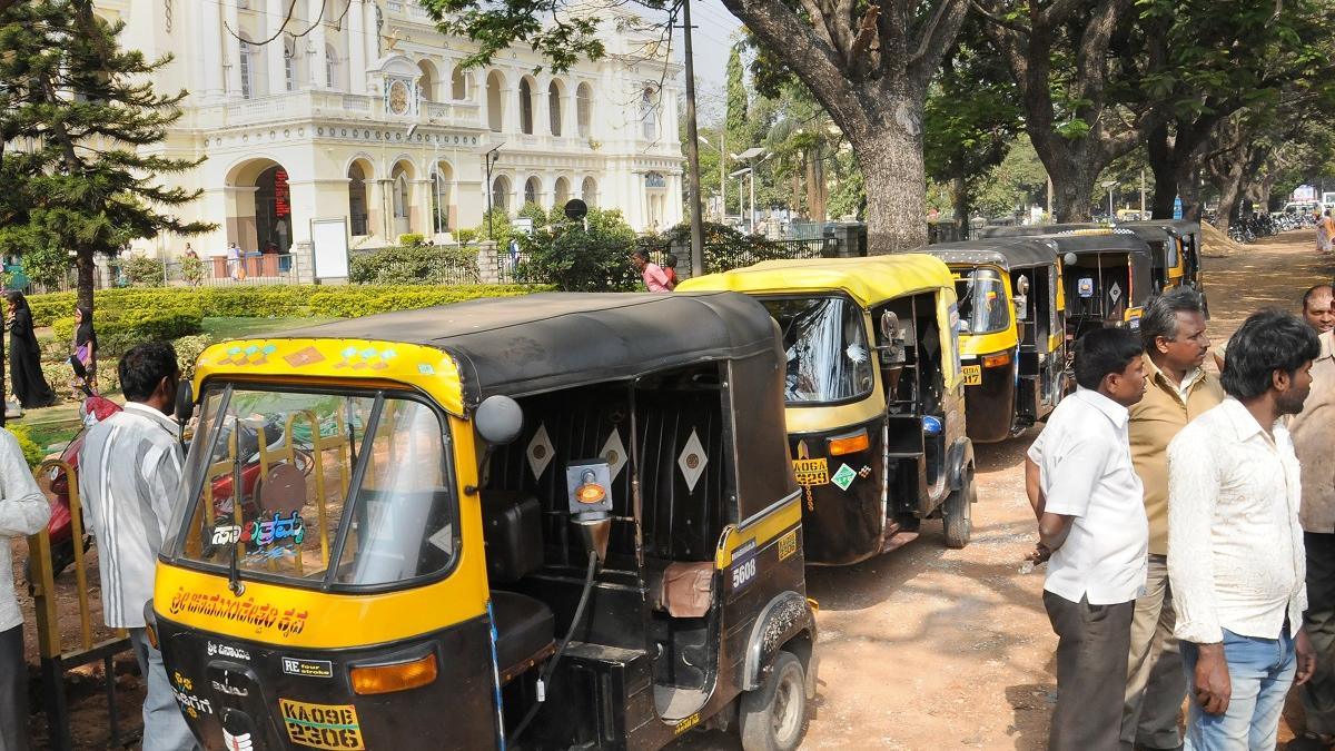 Pre-paid auto stand inaugurated at K.R. Hospital in Mysuru - The Hindu