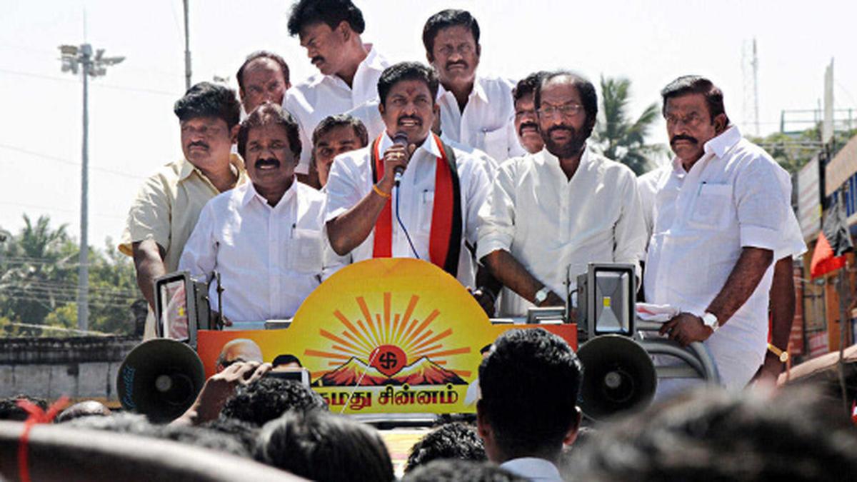 DMK launches campaign in Srirangam - The Hindu