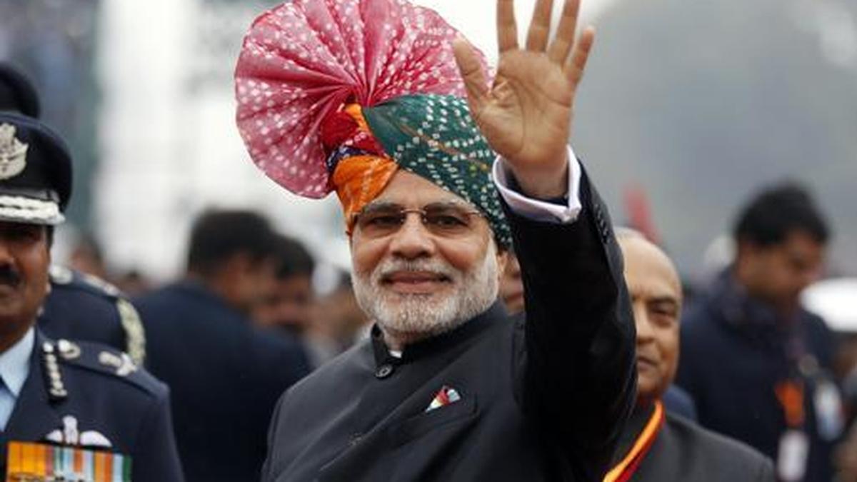 Modi shines in colourful turban at R-Day parade - The Hindu