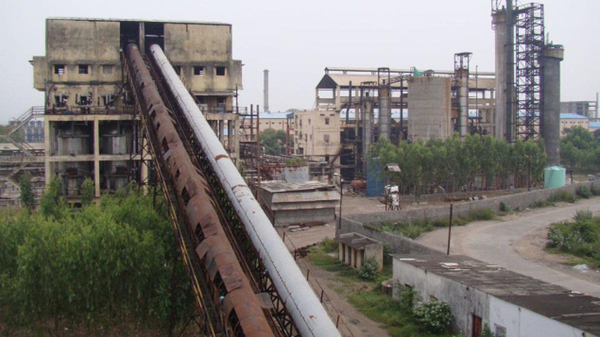 Memories of Sirsilk haunt Kagaznagar - The Hindu