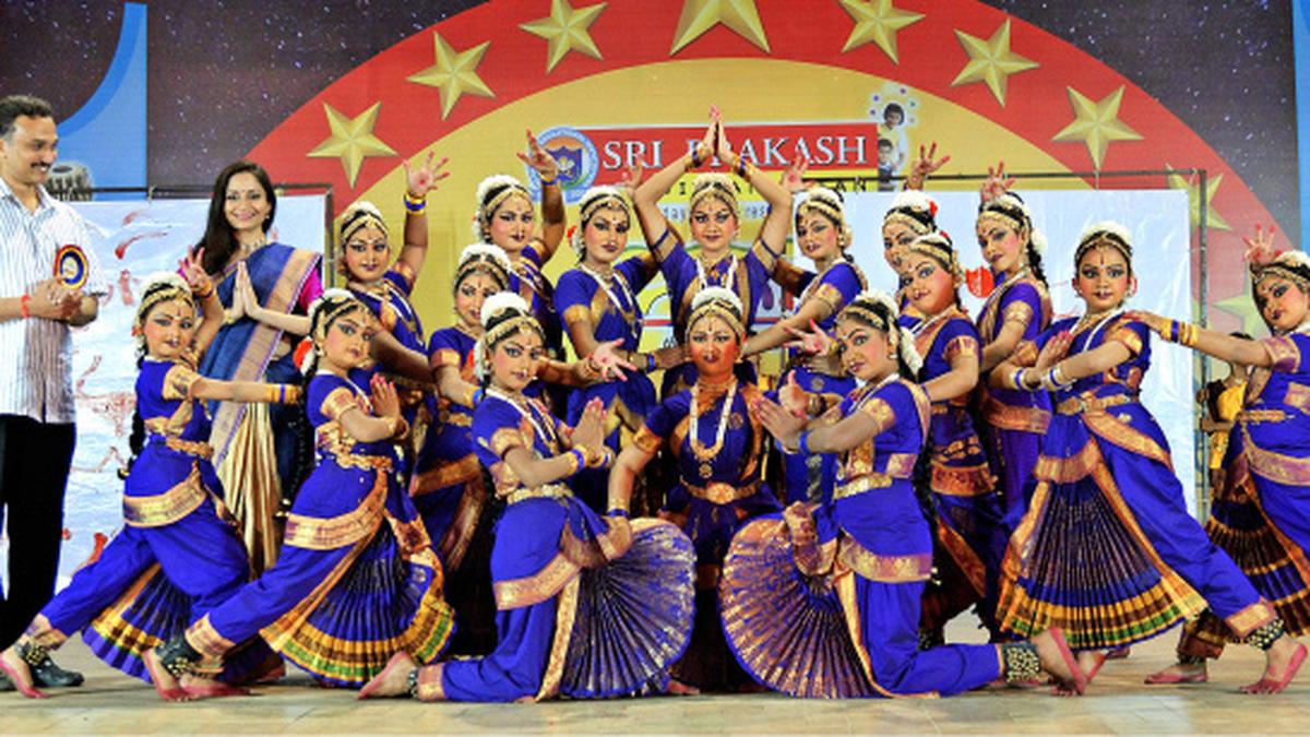 Sri Prakash celebrates annual day - The Hindu