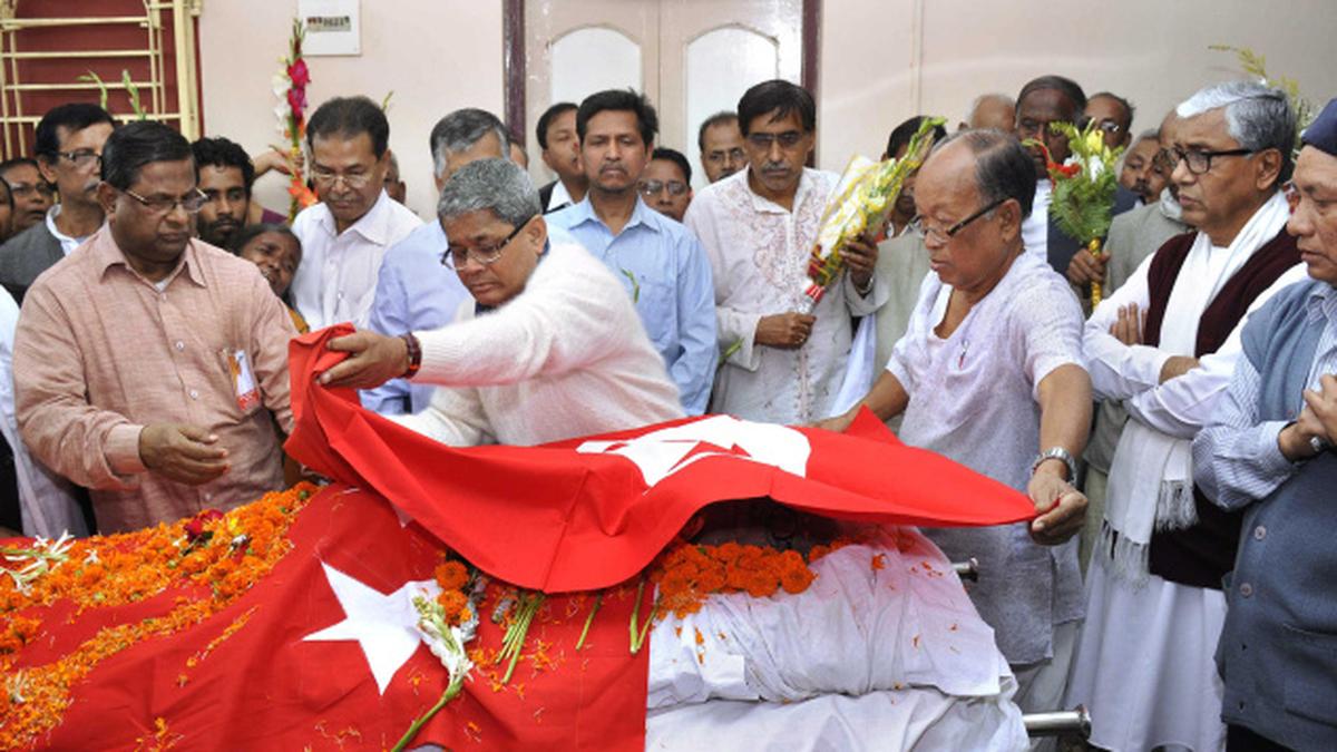 Veteran CPI(M) leader Anil Sarkar passes away - The Hindu