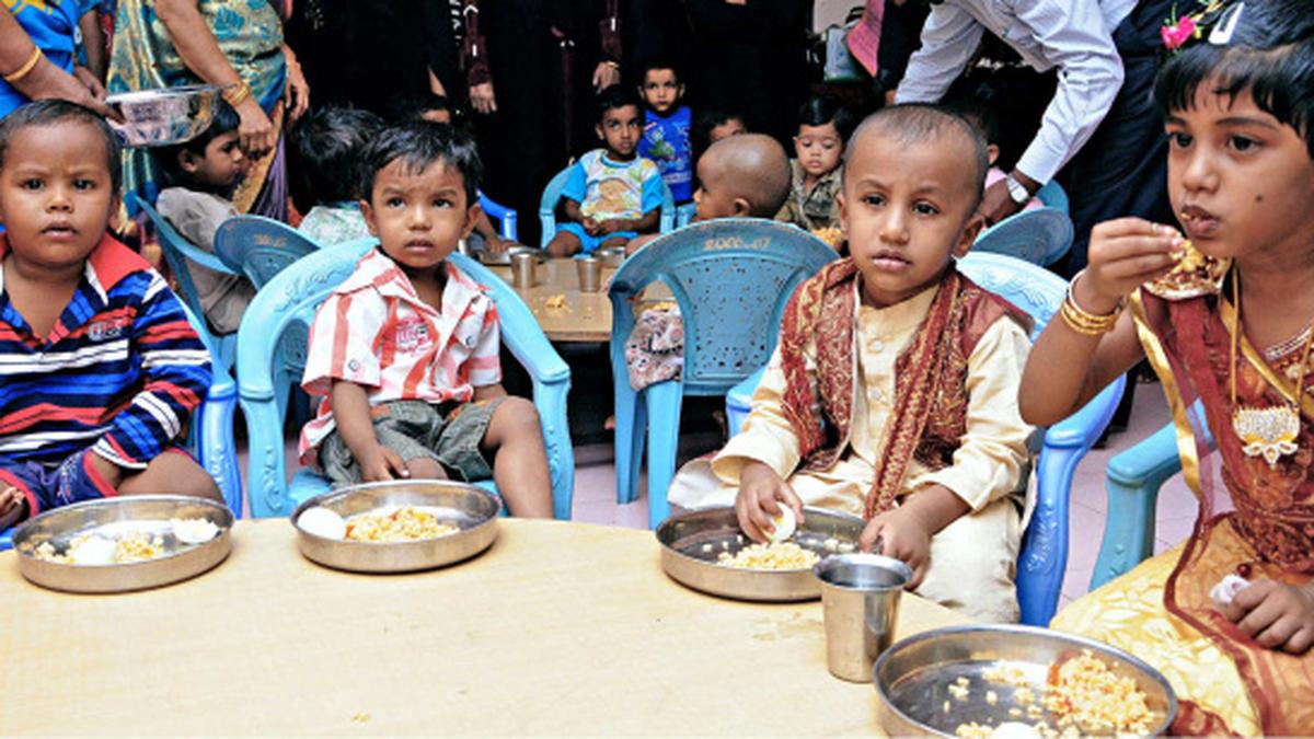 Stree Shakti groups to be roped in to reach food to anganwadi children ...