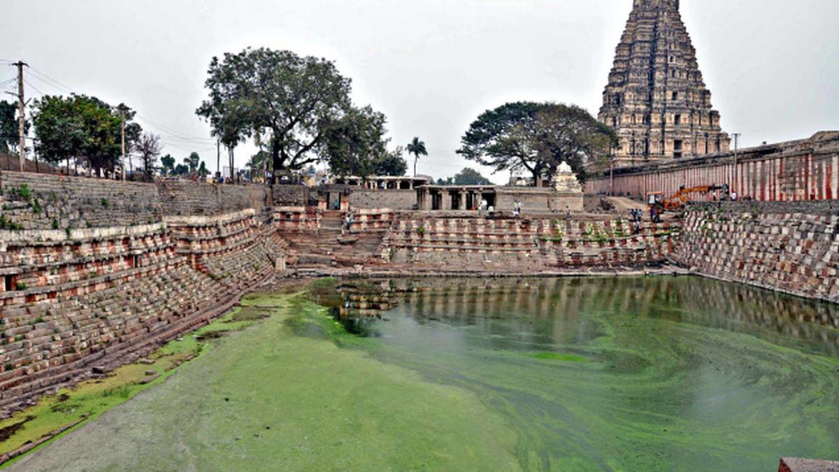 Restoration of ‘Manmatha honda’ at Hampi in full swing - The Hindu