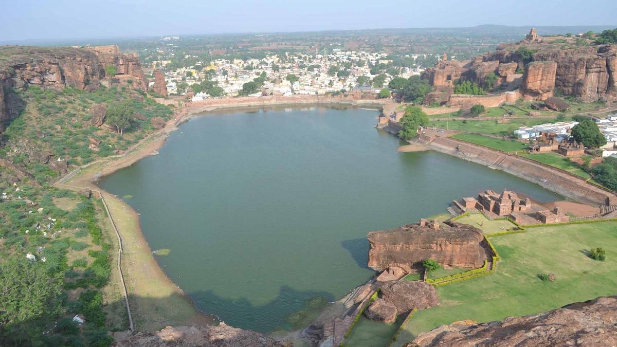Badami to be developed under Union Govt’s Heritage programme - The Hindu