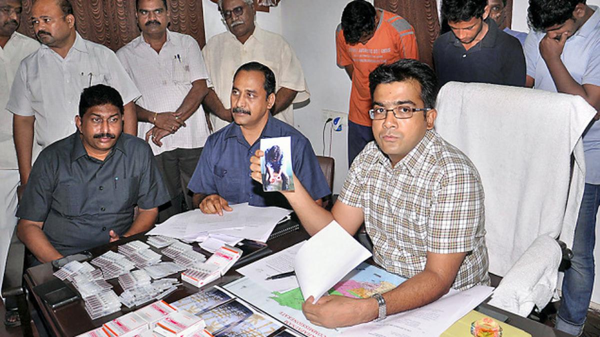 Huge quantity of Fortwin injection seized - The Hindu