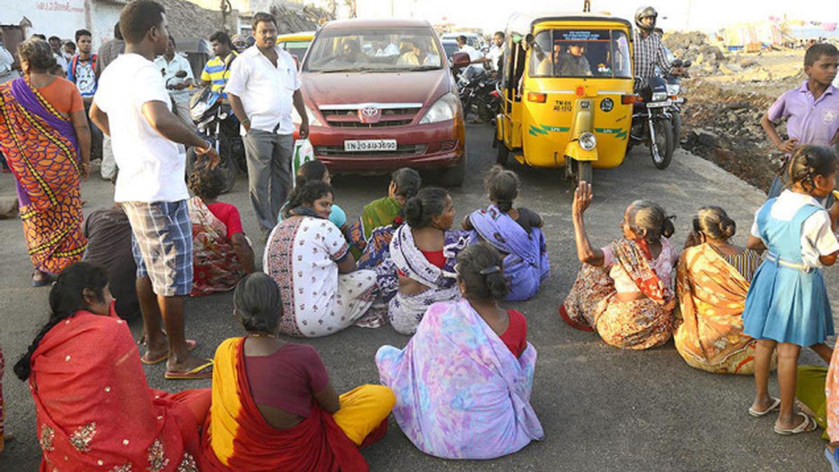 marina beach loop road