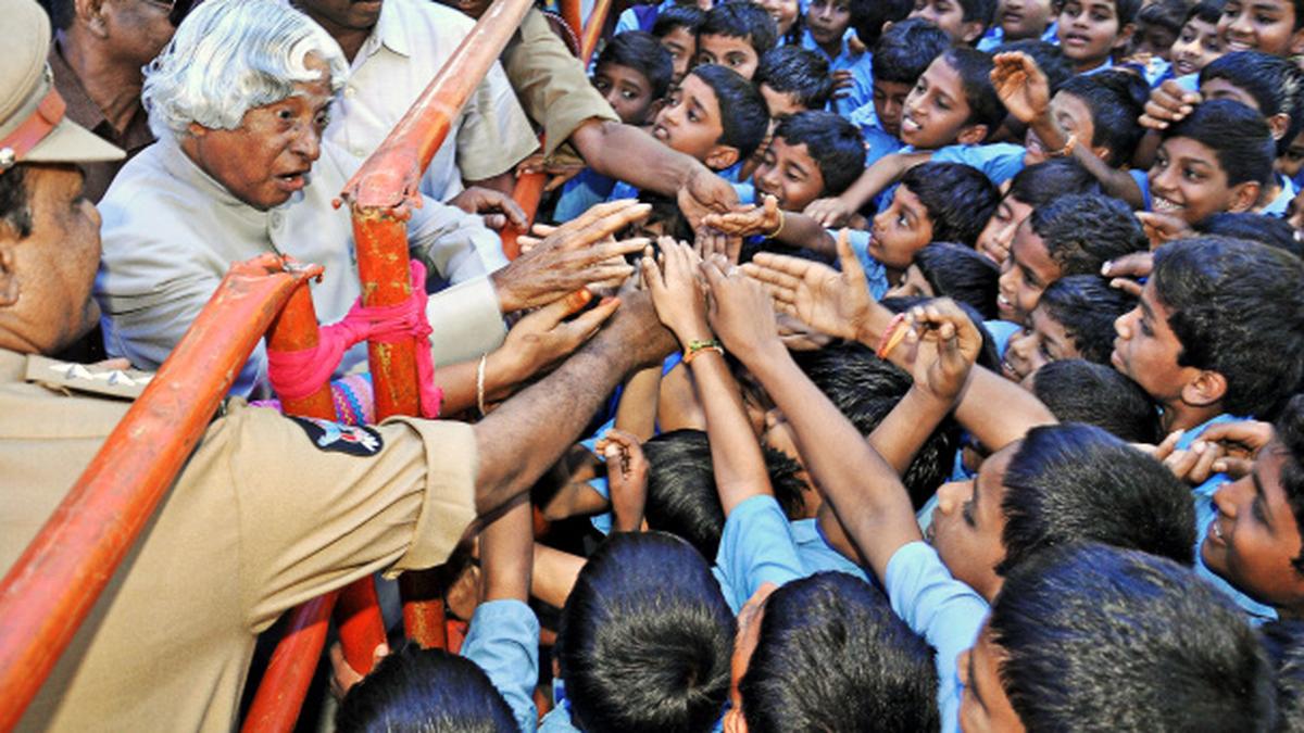 Develop a desire to be unique, Kalam exhorts students - The Hindu