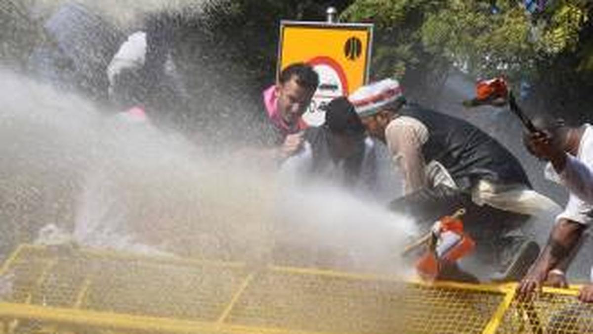 Congress takes fight over Land Bill to the streets - The Hindu