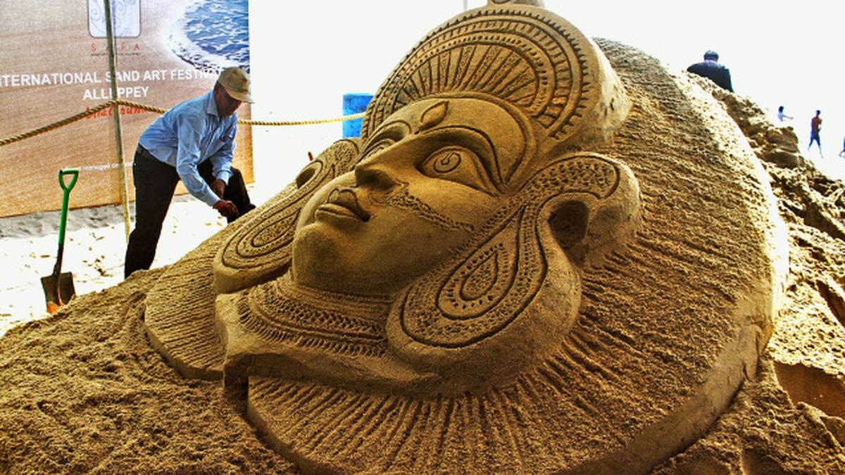 Alappuzha beach to host sand art festival in April - The Hindu