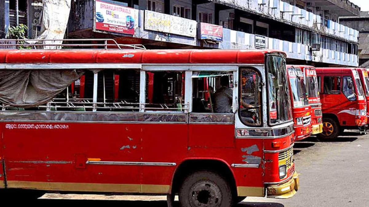 Kochi bus operators ready to welcome the blues - The Hindu
