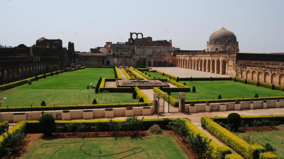 Now, learn about Bidar in French, Arabic and Sanskrit - The Hindu