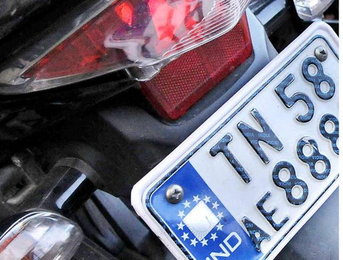Police target “IND” number plates - The Hindu