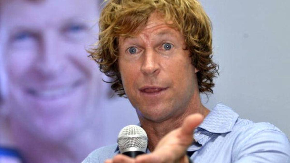 Jonty Rhodes names new born baby girl ‘India’ - The Hindu