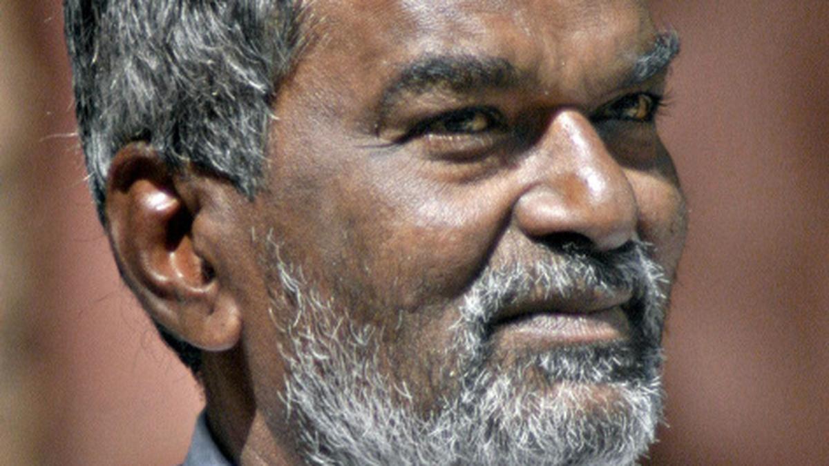 Devanuru Mahadeva declines to chair sahitya sammelan - The Hindu