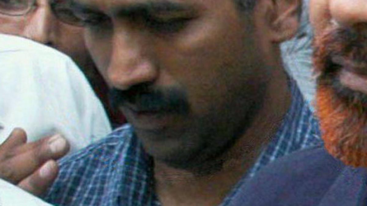 Sohrabuddin case: accused IPS officer reinstated - The Hindu