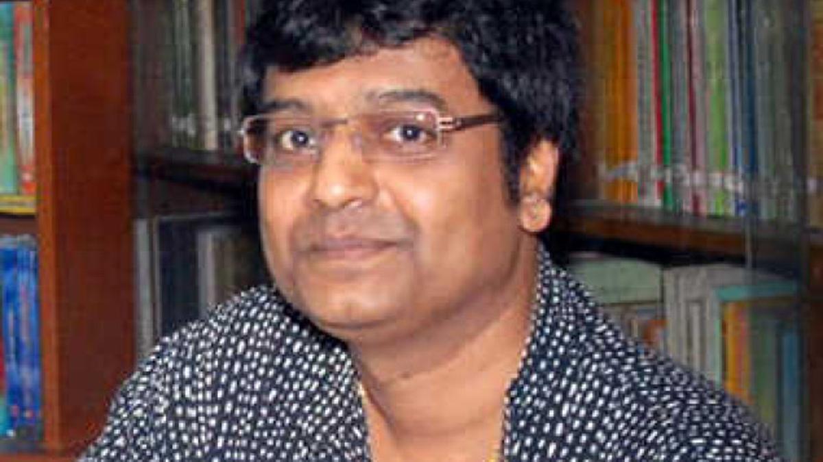 Balachander showing signs of improvement: Actor Vivek - The Hindu