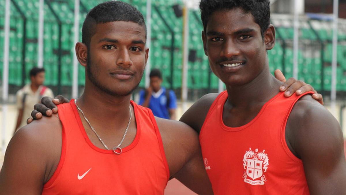 Vignesh and Siva vault to a new mark - The Hindu