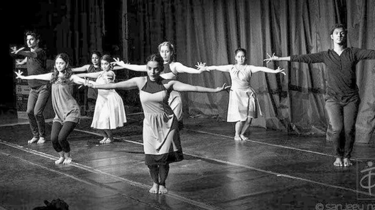 Accent on mime and movement - The Hindu