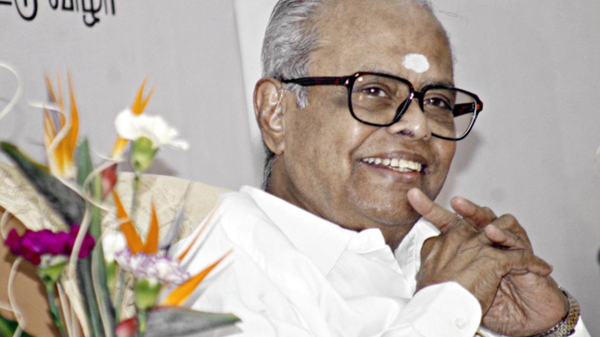 K. Balachander left a mark on Kannada cinema - The Hindu