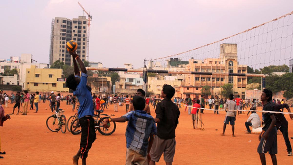 Cricket versus other sports at Gopalapuram - The Hindu