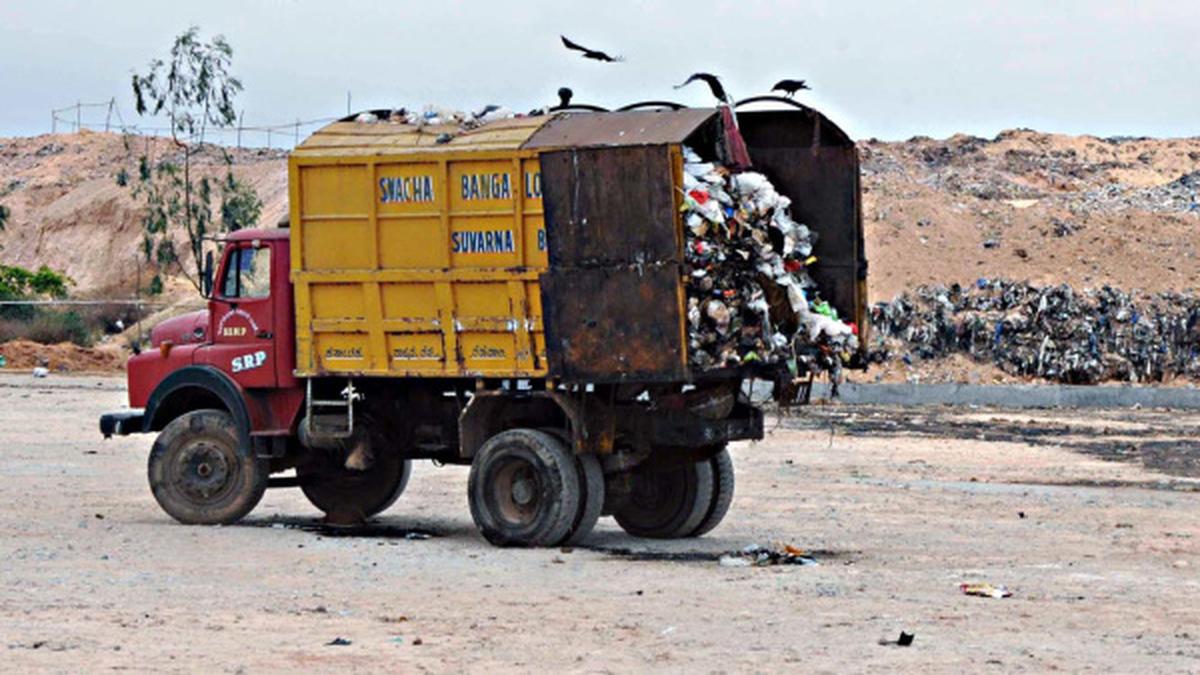 Mandur residents protest - The Hindu