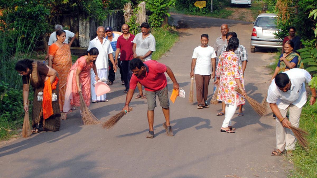 Residents keep the ‘clean India’ drive going - The Hindu