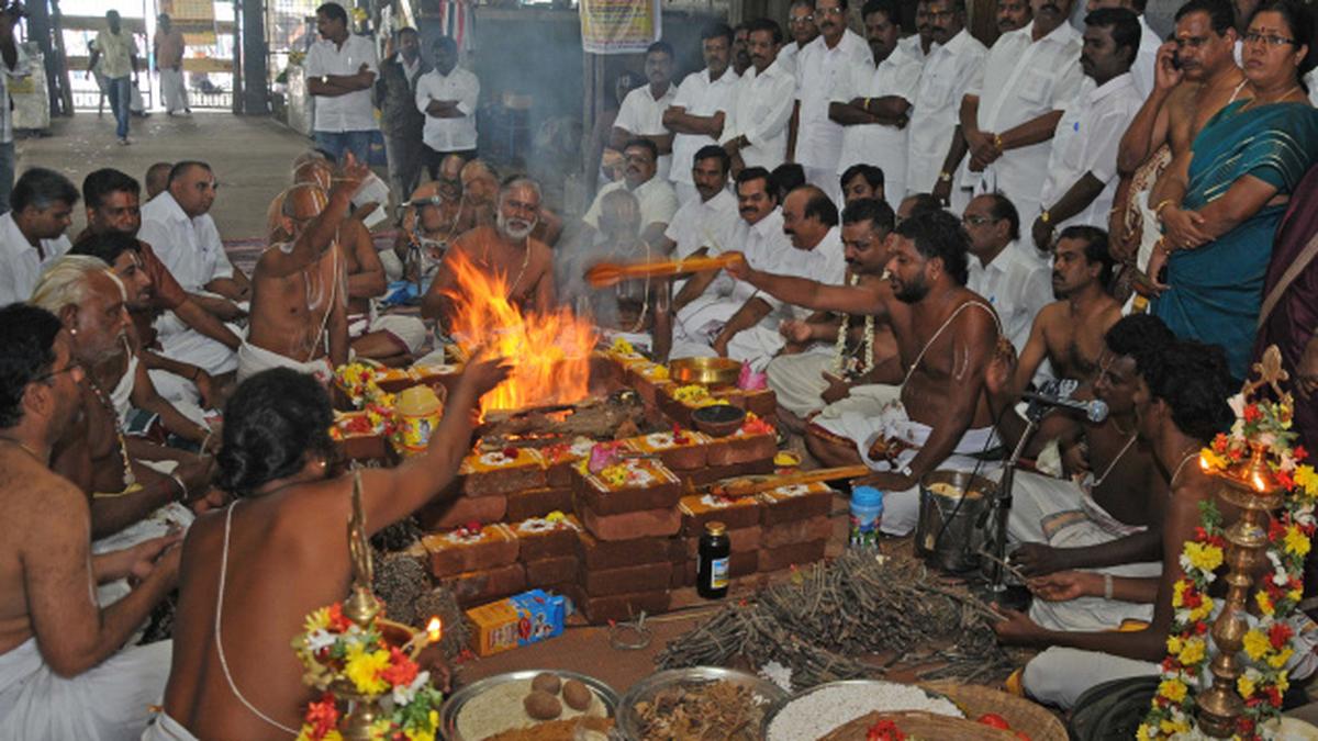 Maha yagam at Amma Mandapam for Jayalalithaa - The Hindu
