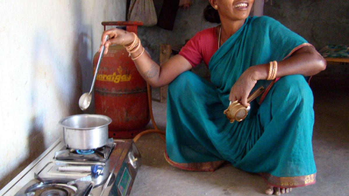 Komram Sombai finds joy in cooking with LPG - The Hindu