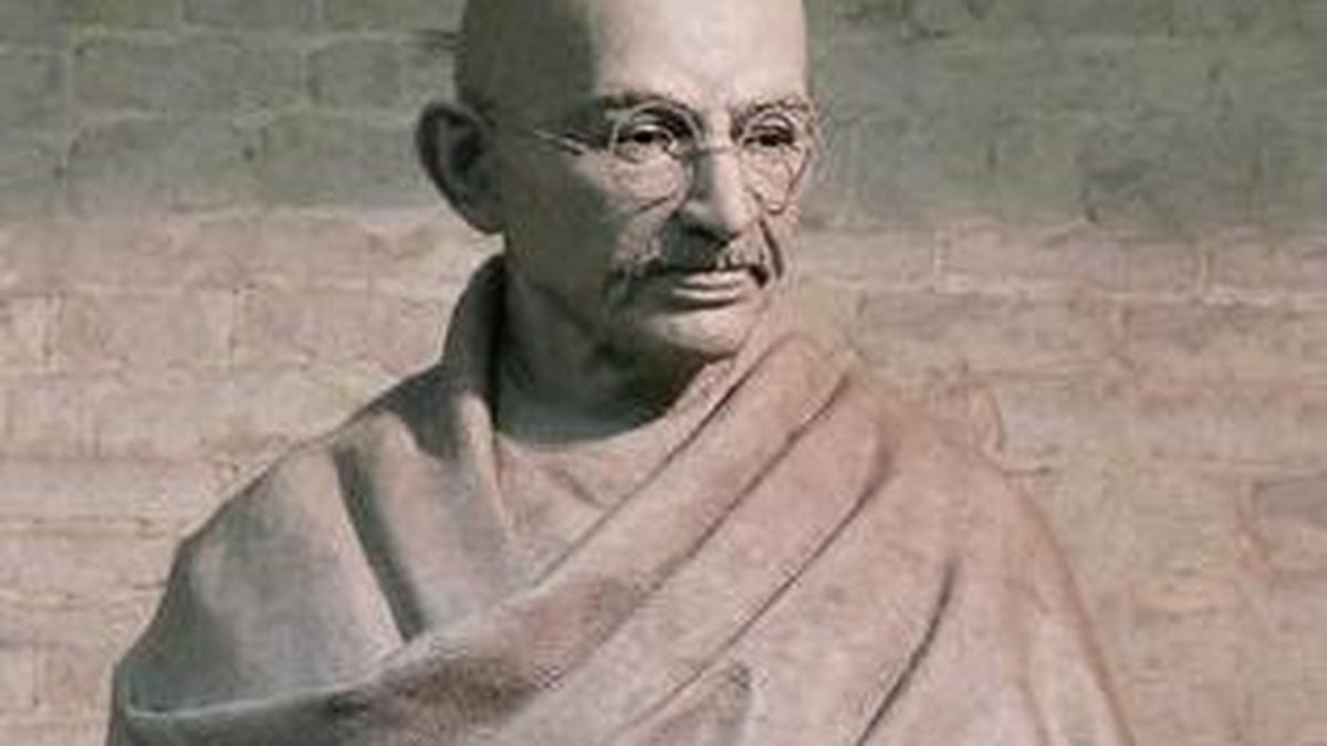 Gandhi statue: Lord Desai clarifies his stand - The Hindu