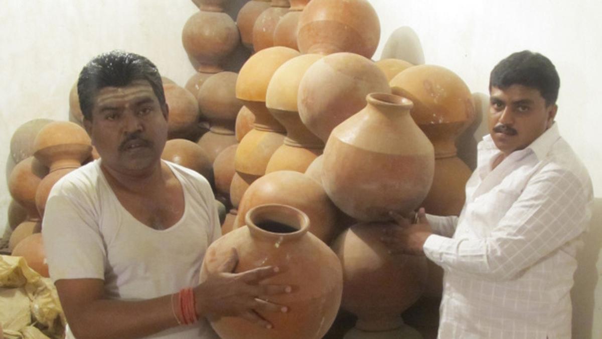 Devanahalli mud is just right for ghata - The Hindu