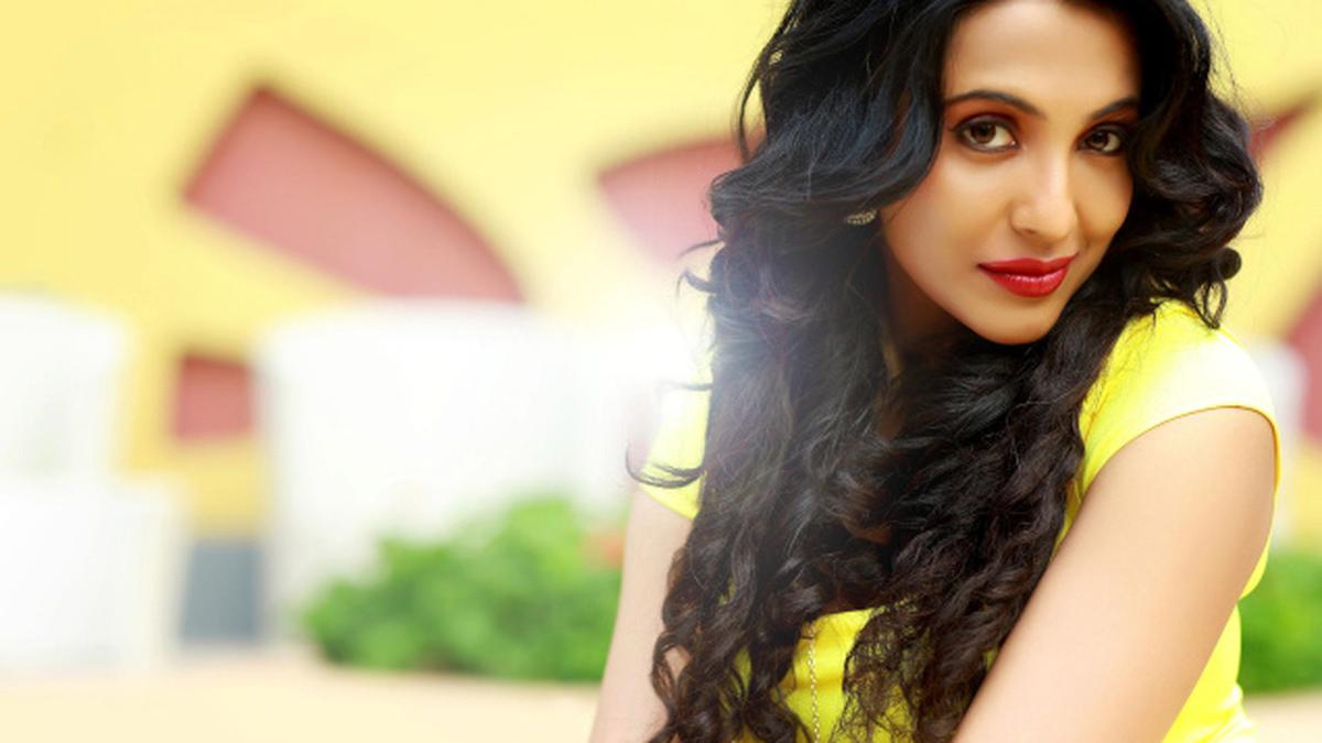 Parvathy in Ajith’s 'Yennai Arindhaal' - The Hindu