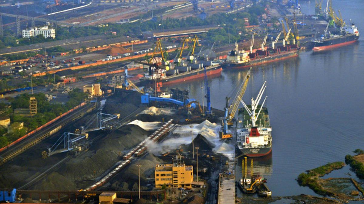 Vizag Port in expansion mode - The Hindu