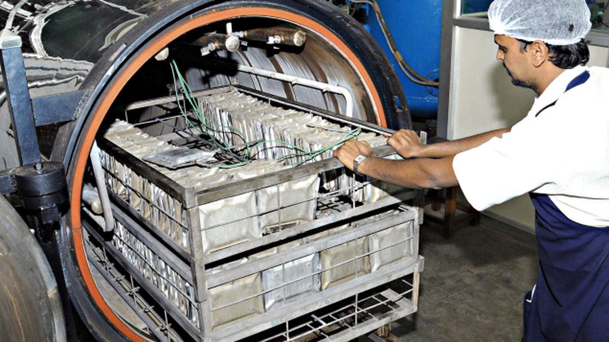 DFRL working round the clock to dispatch food for J&K flood victims ...