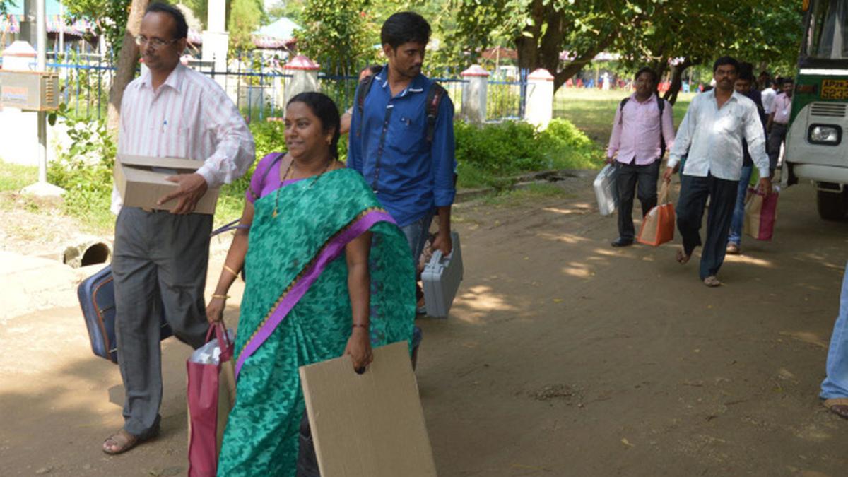 Nandigama bypoll starts on peaceful note - The Hindu