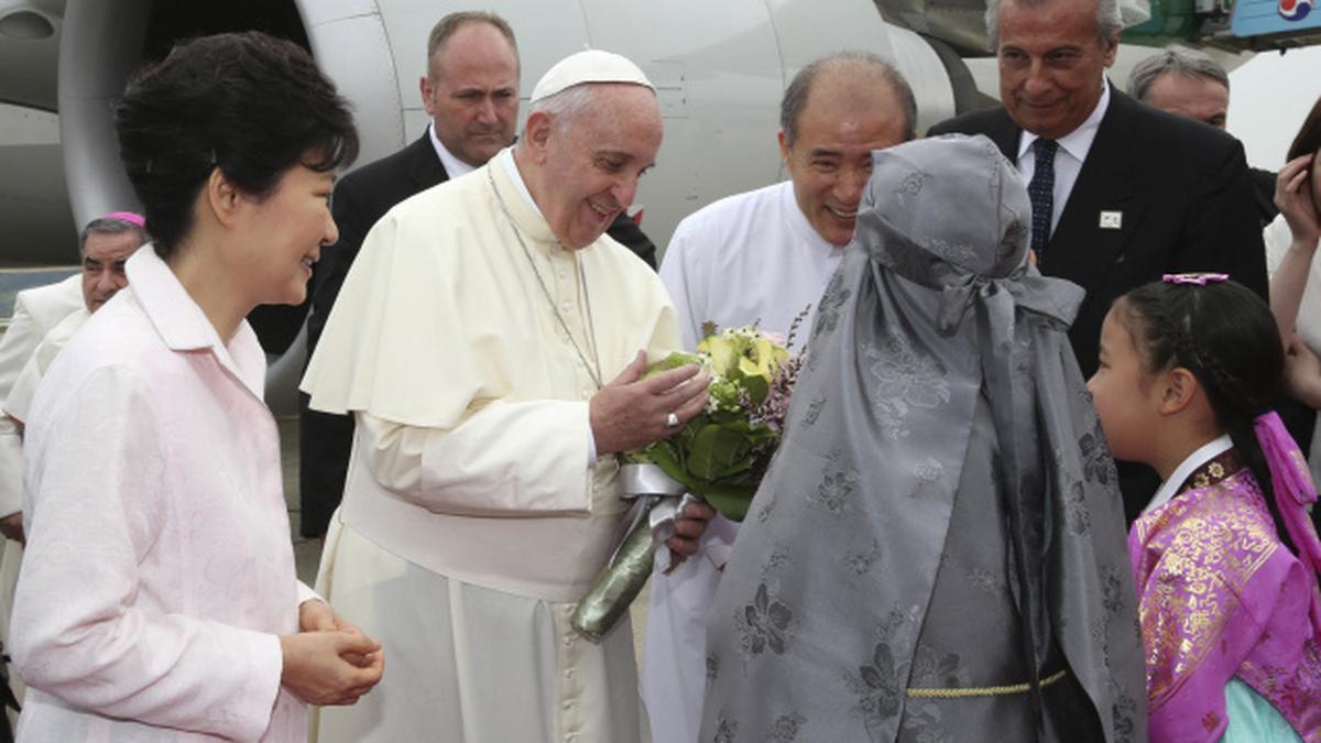 Pope makes first South Korean visit in 25 years - The Hindu